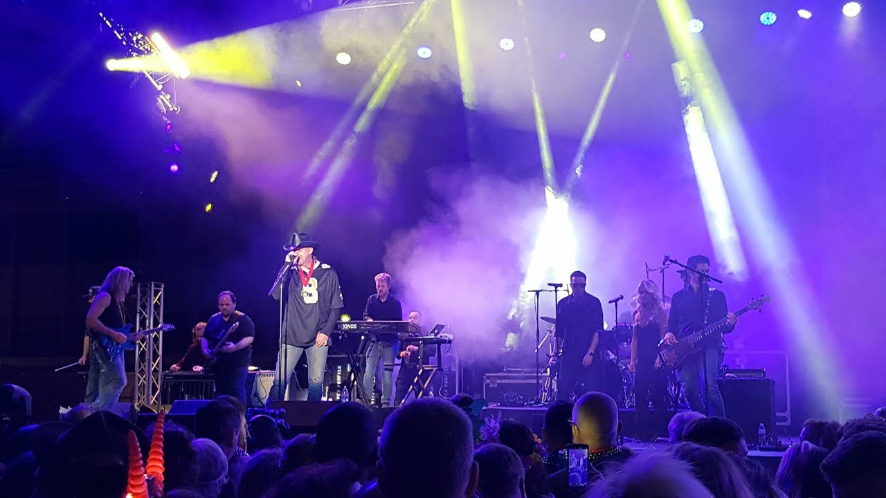 Trace Atkins, 2019 Orpheuscapade, New Orleans, Louisiana - YouTube