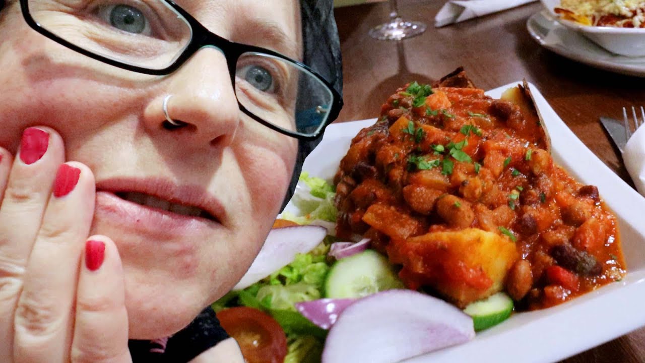 They bought us a meal! Day in the Life of a Musician/Flutist - YouTube