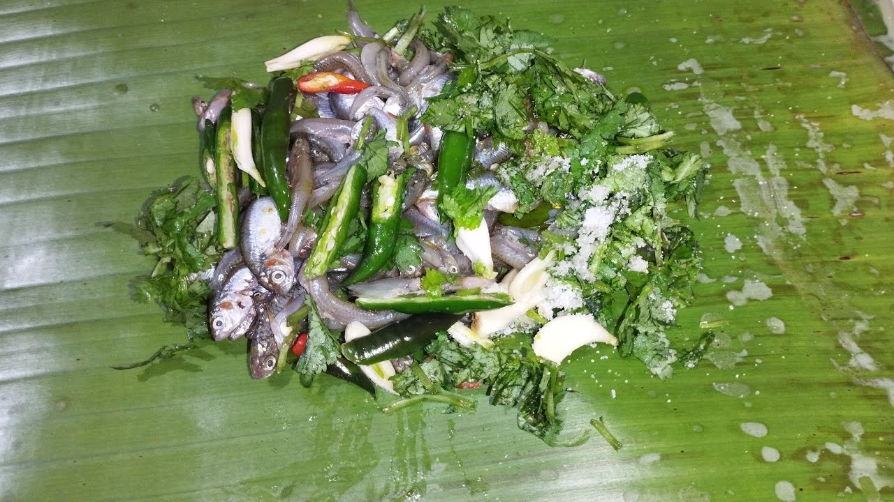 Smoked Fish Recipe| Patot diya Mas| Potli Fish| Assamese style special ...