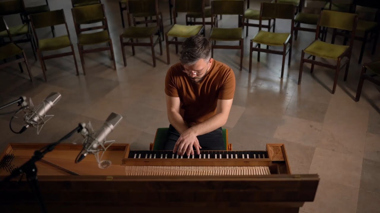 DANIEL NOWAK | EXPOSITION / BEETHOVEN - YouTube