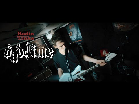 BADTIME - Crash and Burn (live at Radio Tonka)