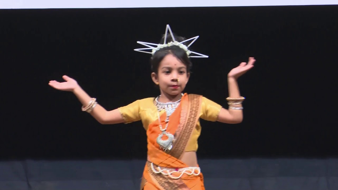 Gondi Dance by Gatha Sidam || by Aadiwasi Gond Samaj Pune - YouTube