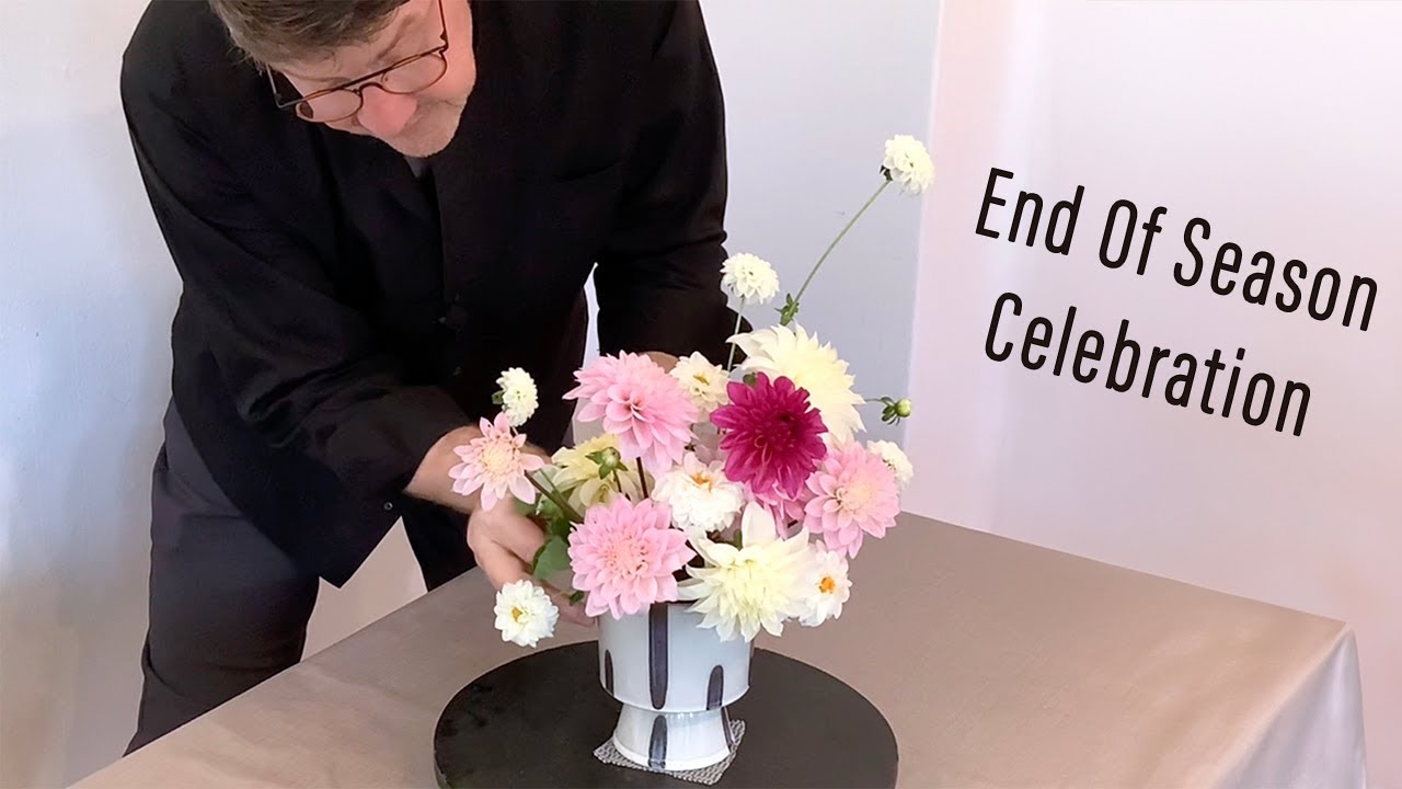 Dahlia Flower Arrangement Ideas