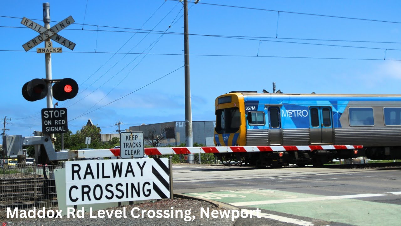 Maddox Rd Level Crossing, Newport - Melbourne Metro Railway Crossing ...