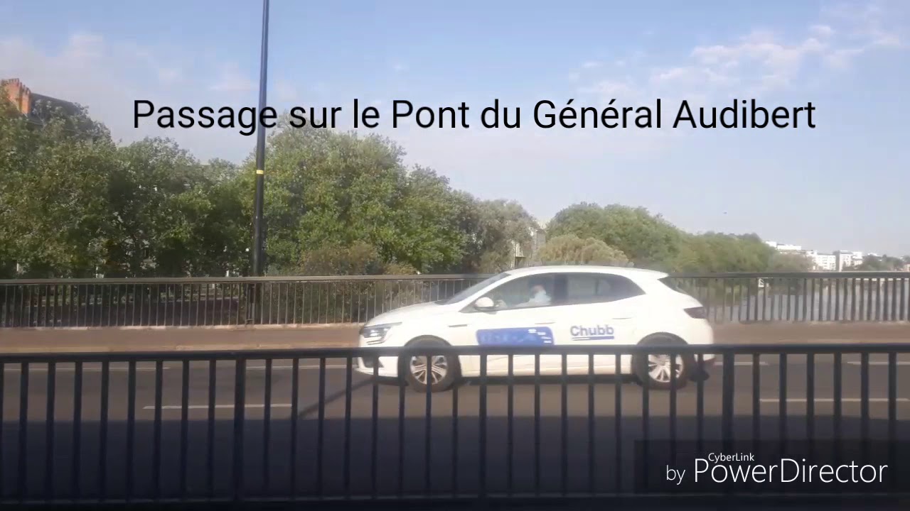 Trajet dans un Alstom TFS du tramway de Nantes (Ligne 2) entre Pirmil ...