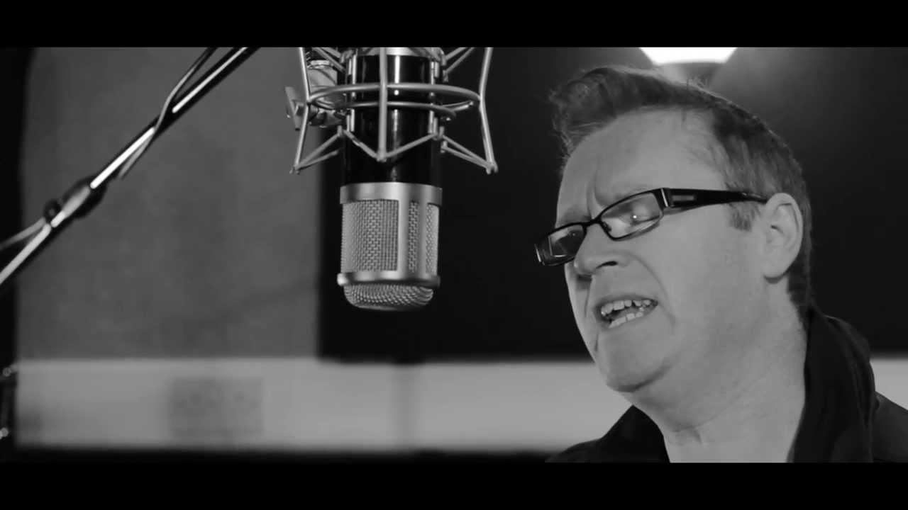 James Lynas Don't Close Your Eyes ( cover ) - YouTube