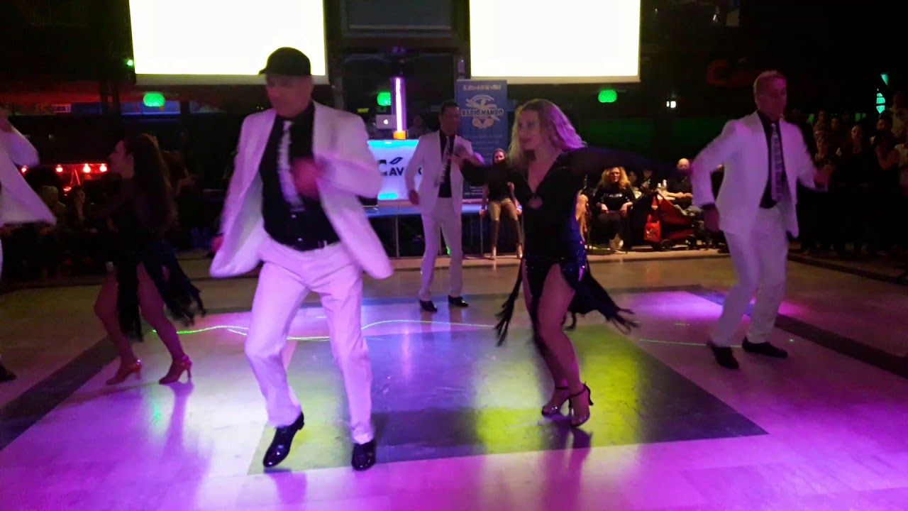 Jala Jala style dancers - YouTube