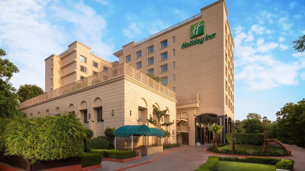 Holiday Inn Agra MG Road an IHG Hotel, India | Travel Deewane - YouTube