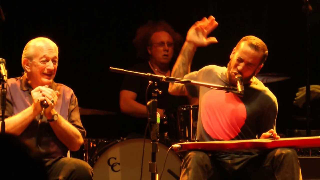 Ben Harper & Charlie Musselwhite - I don't believe a word you say - YouTube
