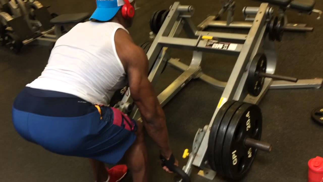 Rows on the nautilus - YouTube