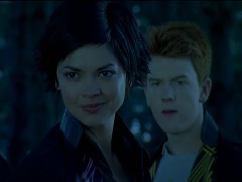 Vida's Unmorphed Fight | E8 Stranger Within | Mystic Force | Power ...