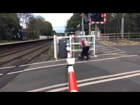 Blakedown station level crossing (worcs) Saturday 9.5.15 - YouTube