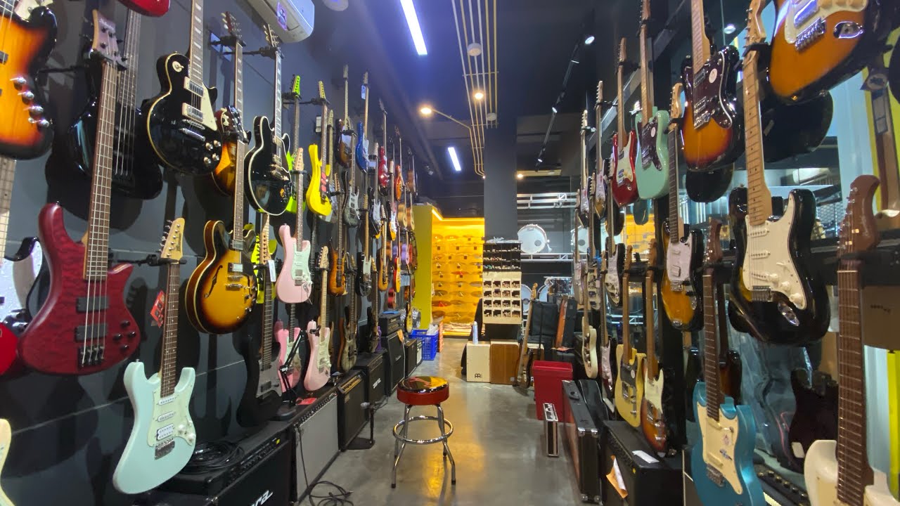 Cari Gitar di MM Music Store Tasikmalaya - YouTube