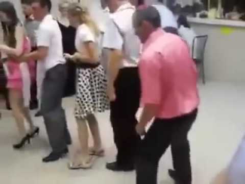 Per te qeshur me lot - YouTube