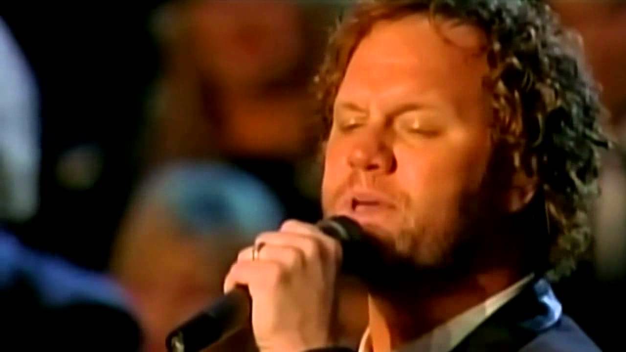 David Phelps & Gaither Vocal Band He's Alive 2 - YouTube