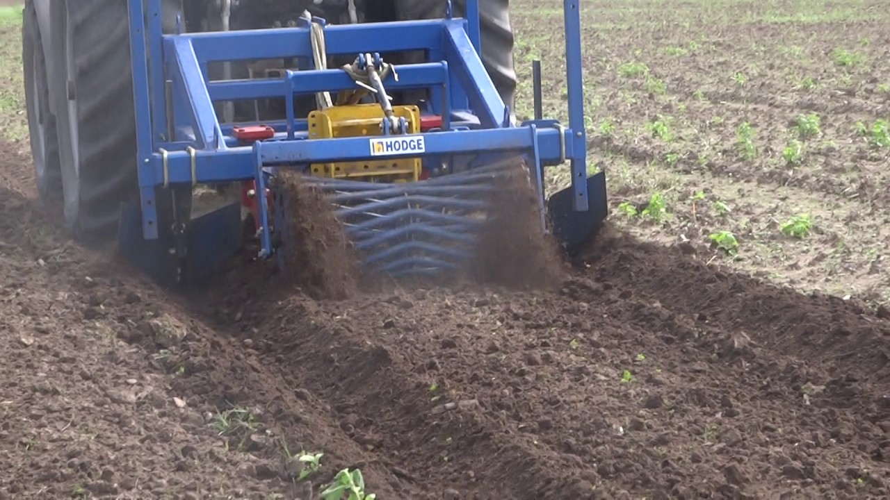 Bent Leg Sugar Cane Ripper Cultivator Hodge Walpeco Test 8April2014 1 ...