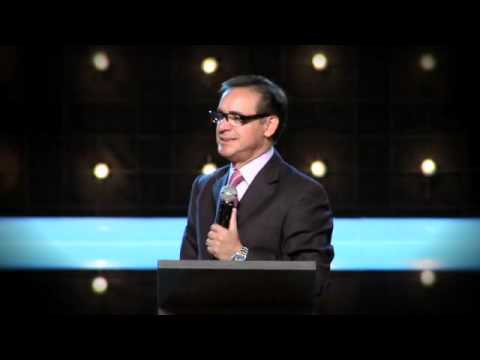 Pastor Cesar Castellanos - Somos Lo Que Pensamos - YouTube