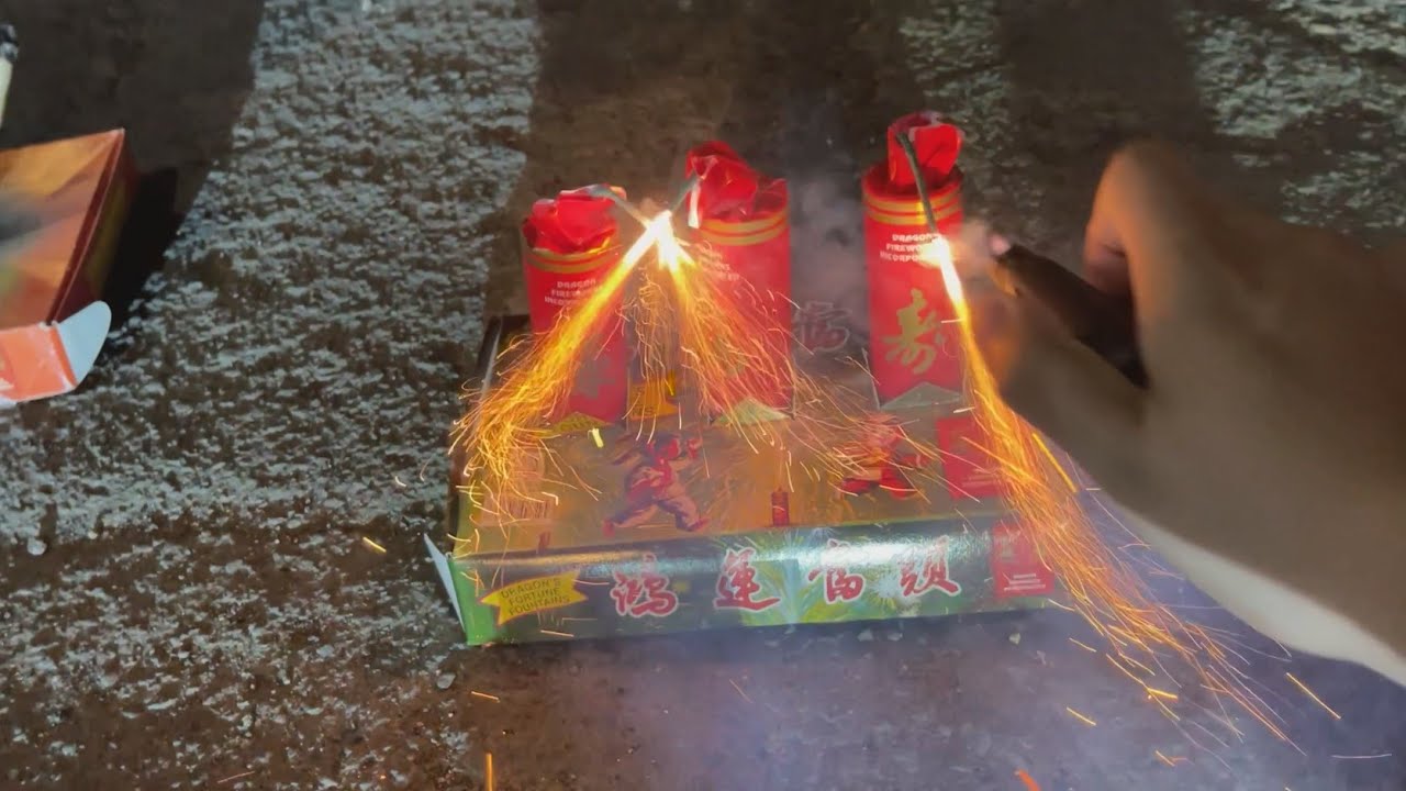 Dragon Fireworks - (x3) Dragon's Fortune Fountain (NYE 2023) - YouTube