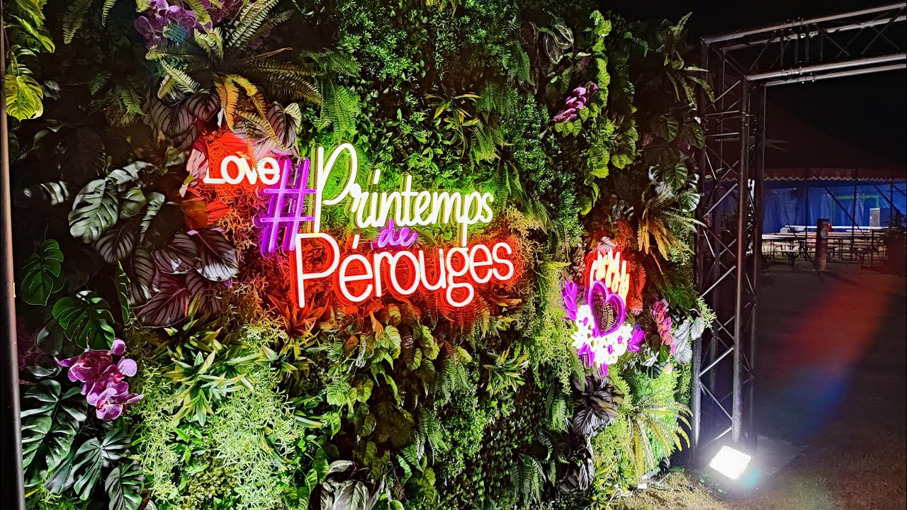 Festival Printemps de Pérouges 2022 - YouTube