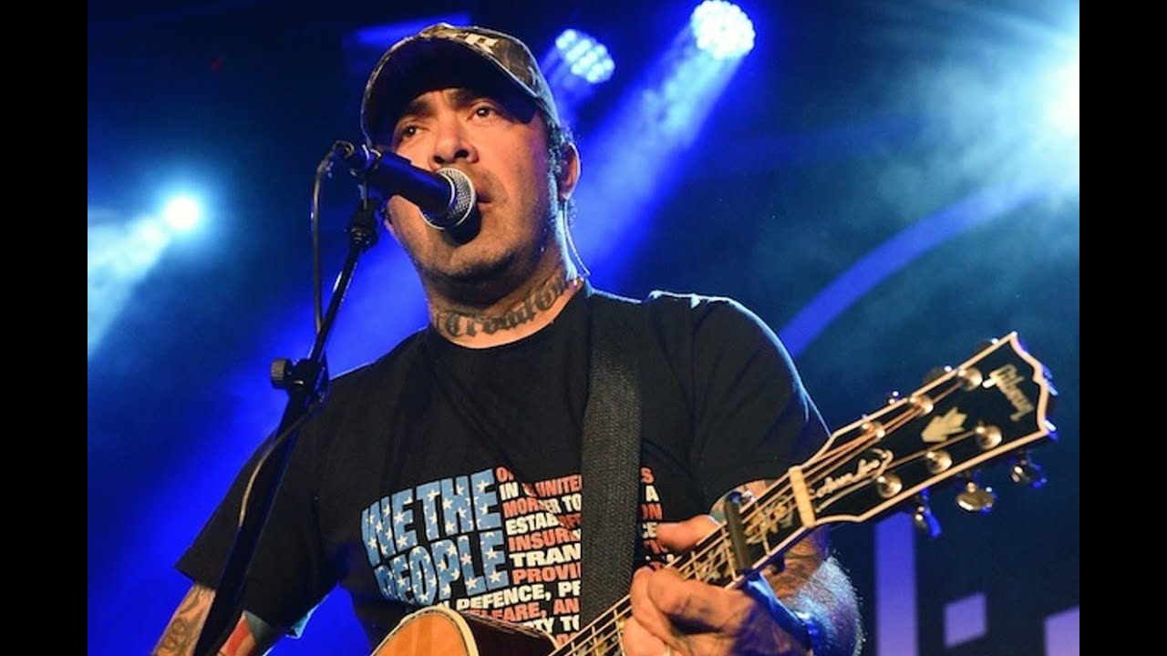 Aaron Lewis Country Boy live - YouTube