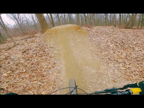 Mountain Biking Mt. Penn: Upper Skyline and Corkscrew! - YouTube