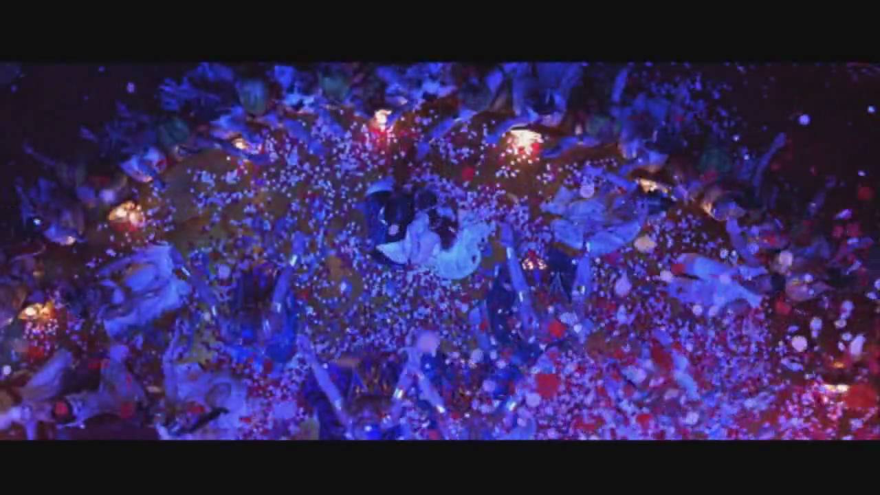 Moulin Rouge/Queen: The Show Must Go On - YouTube