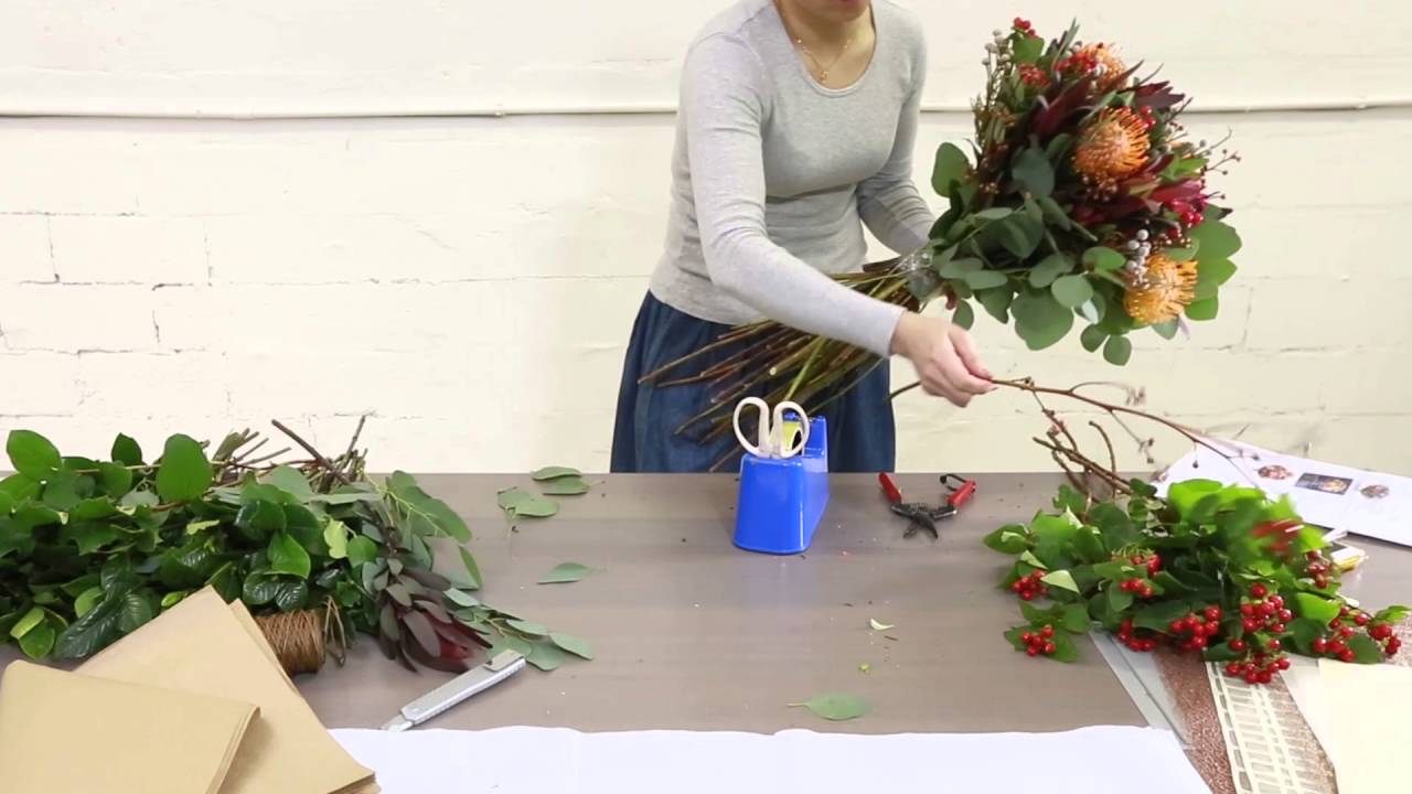 How to arrange Native Flower Bouquet - YouTube
