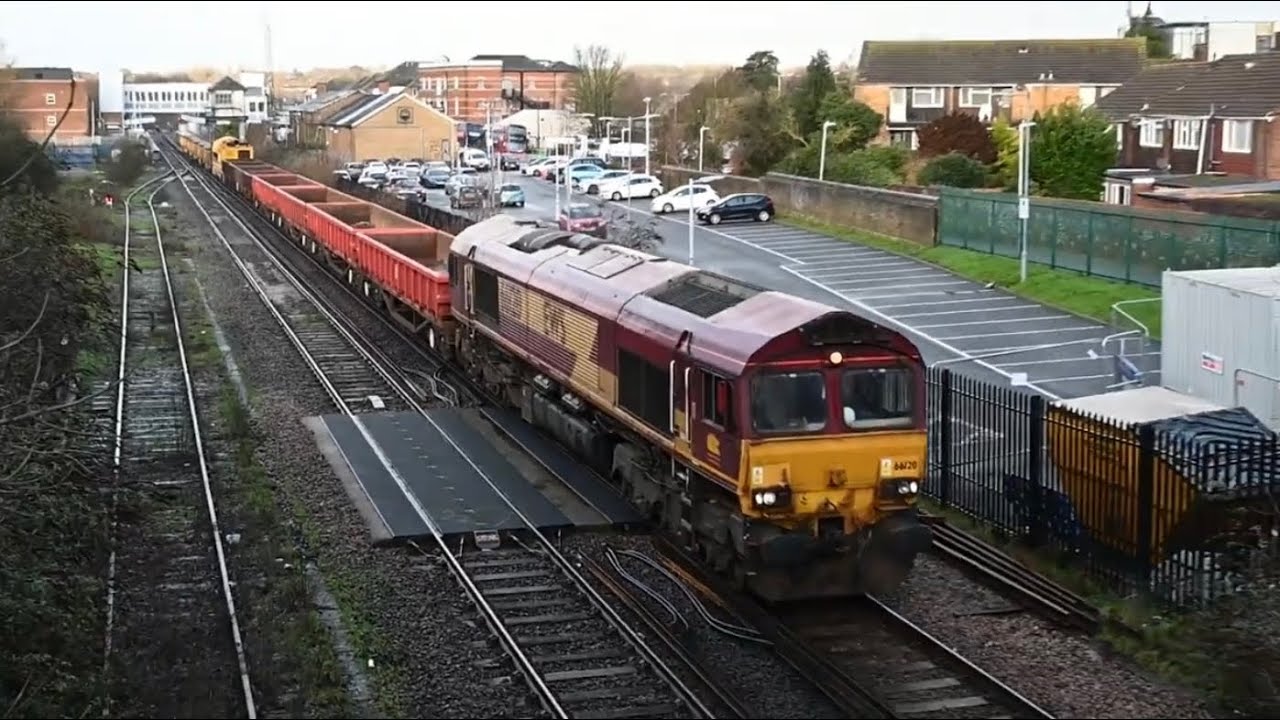 Freight trains in Canterbury, Kent - Class 66 maintenance and test ...
