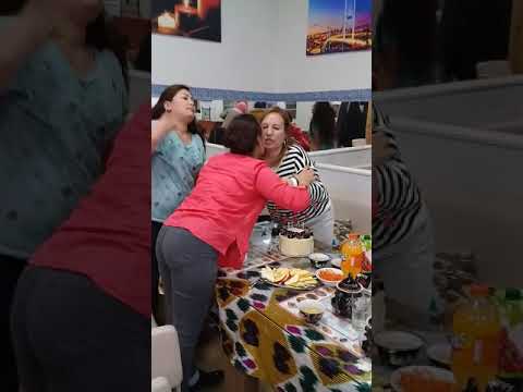 Iyiki varsin teyzecim