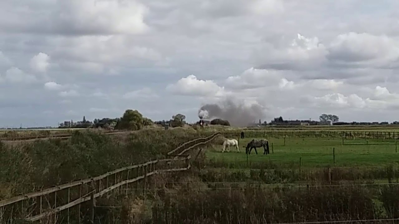 Oliver Cromwell clagging abit. - YouTube