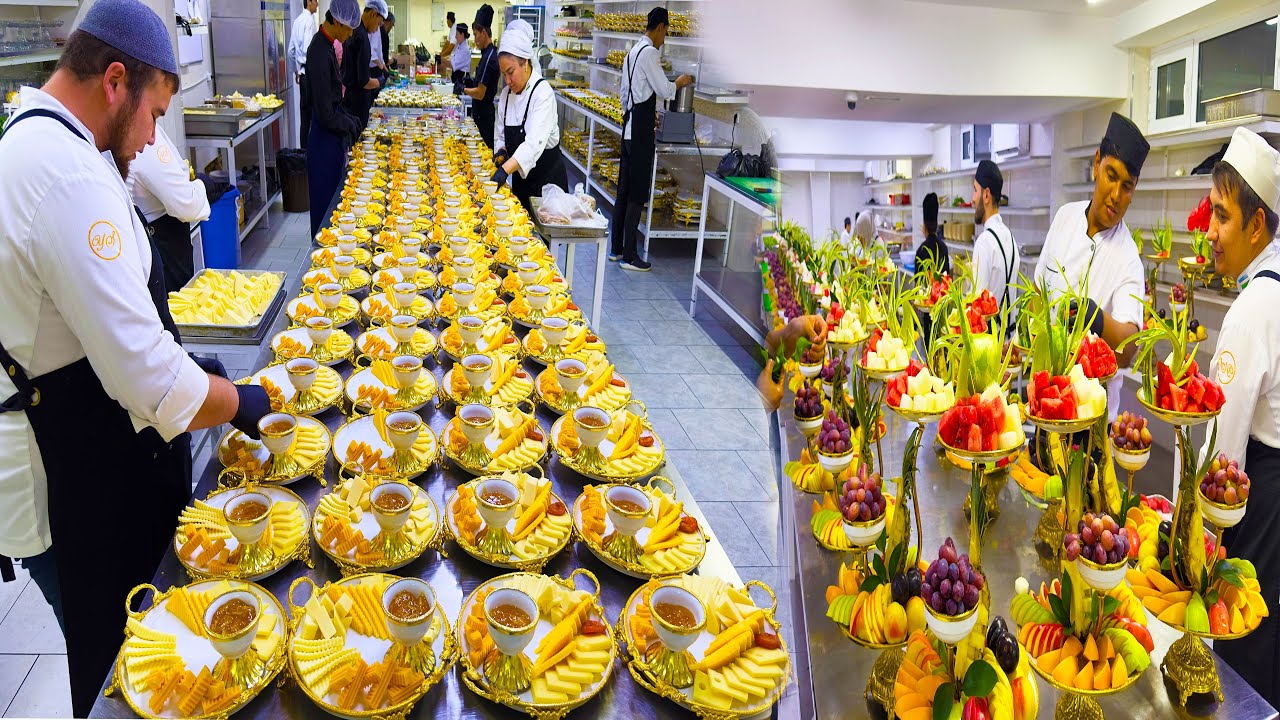 The largest Uzbek wedding:1000 guests and a huge table |How to hold a ...