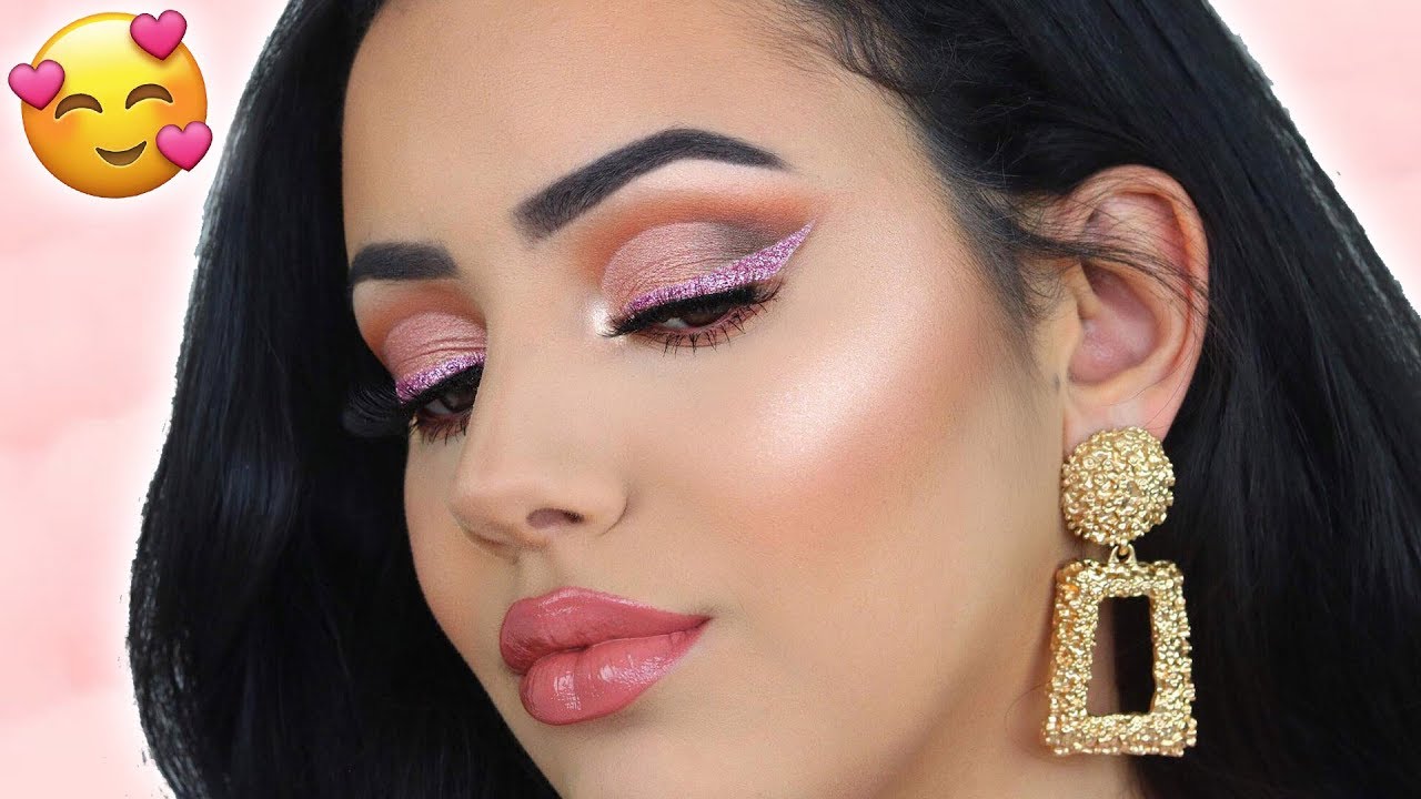 ROZE GLITTER EYELINER MAKEUP TUTORIAL - YouTube