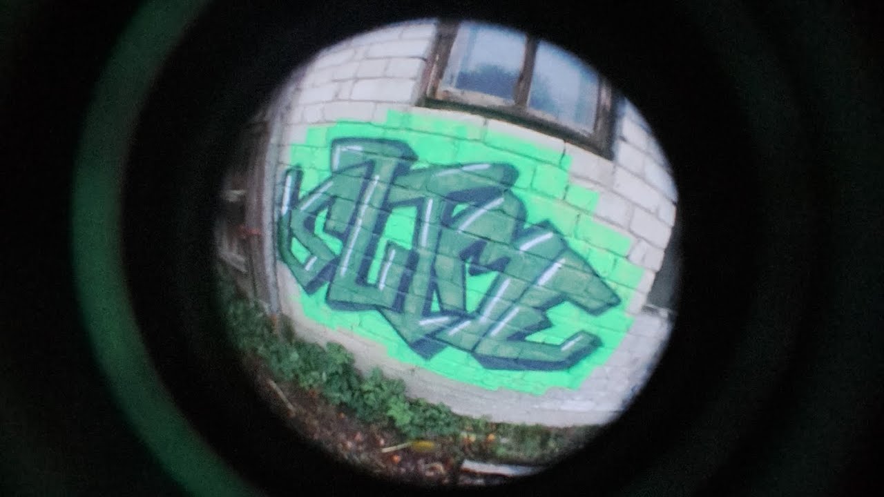 Graffiti begginer tries straight lines for the first time - YouTube