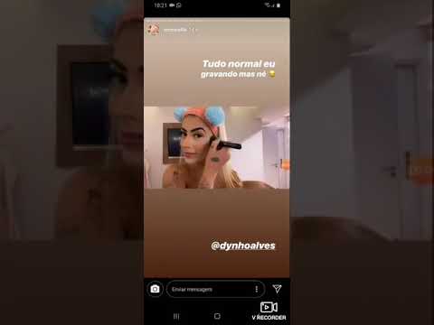 Mc Mirella sendo chupada por Dinho Alves enquanto se maquiava