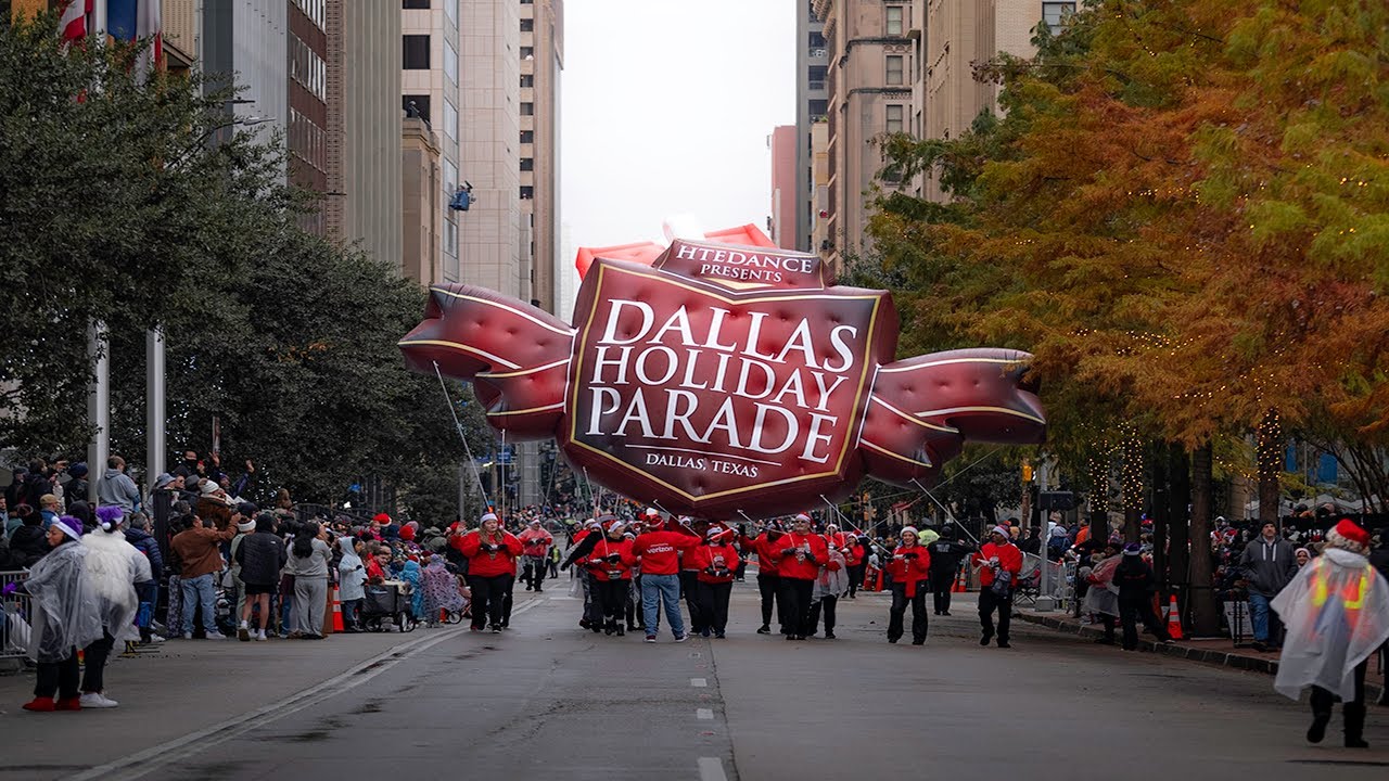 Dallas Holiday Parade 2024 - YouTube