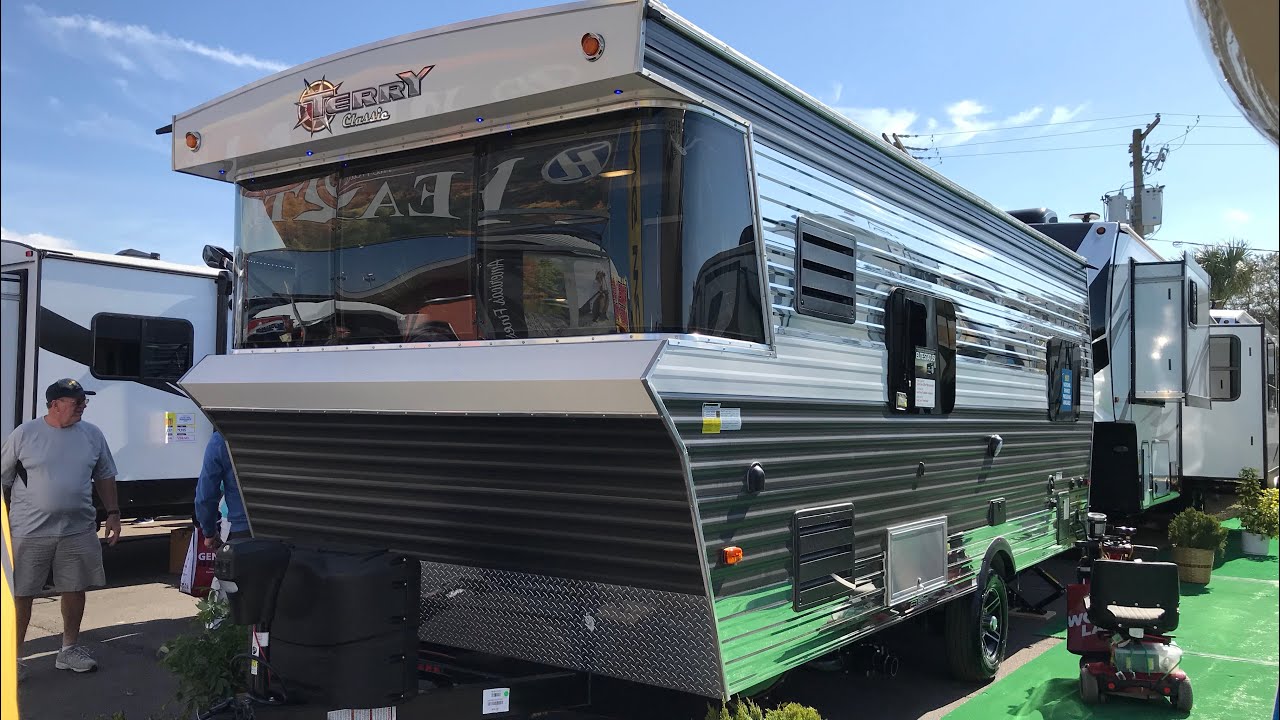 2018 Terry Classic Walkthrough Florida RV Show - YouTube