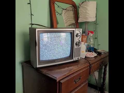Sharp Linytron TV 60s/70s - YouTube