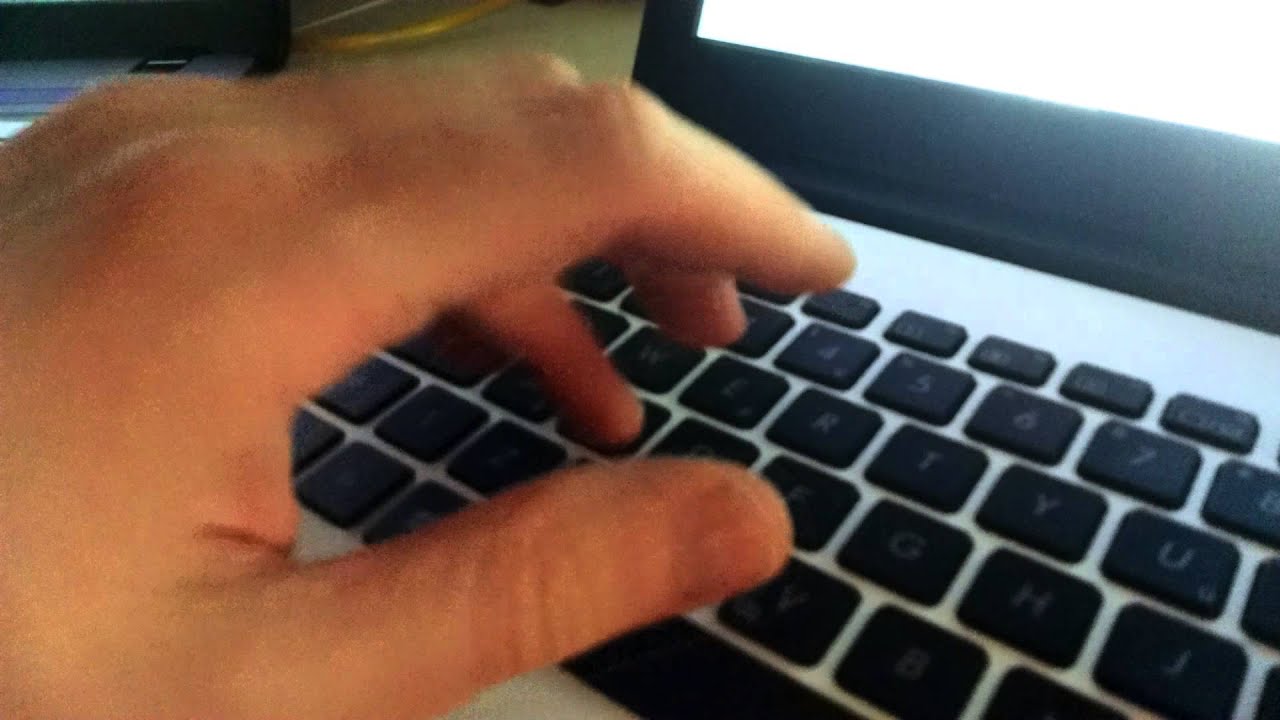 Worst keyboard ever - YouTube