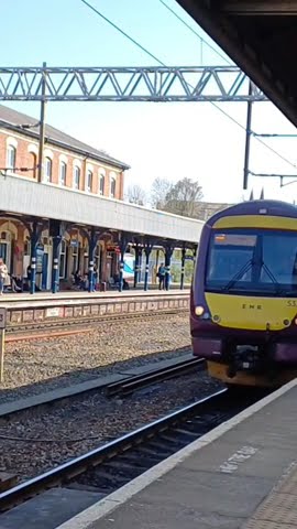 EMR Class 170 arrives Stockport - YouTube