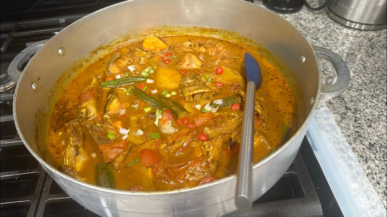 Guyanese Favorite Gilbaka curry / Fish Curry Hot Almond Roti 🇬🇾 - YouTube