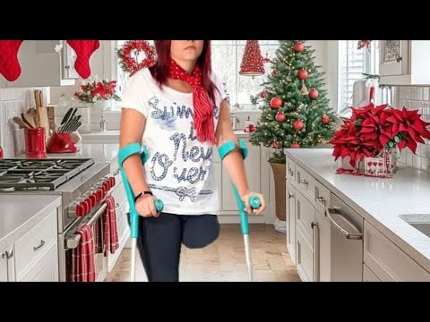 The beautiful woman has an amputated leg and life with one leg #amputee ...