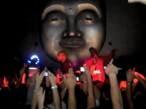 Club Alumbra PACKED... in Melbourne, Australia - Naughty By Nature ...