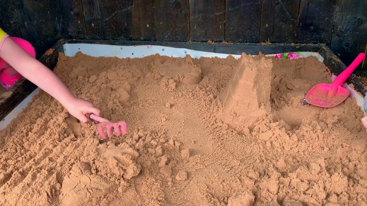 Mollie and Heidi play with Lol Dolls in a Sandbox. - YouTube