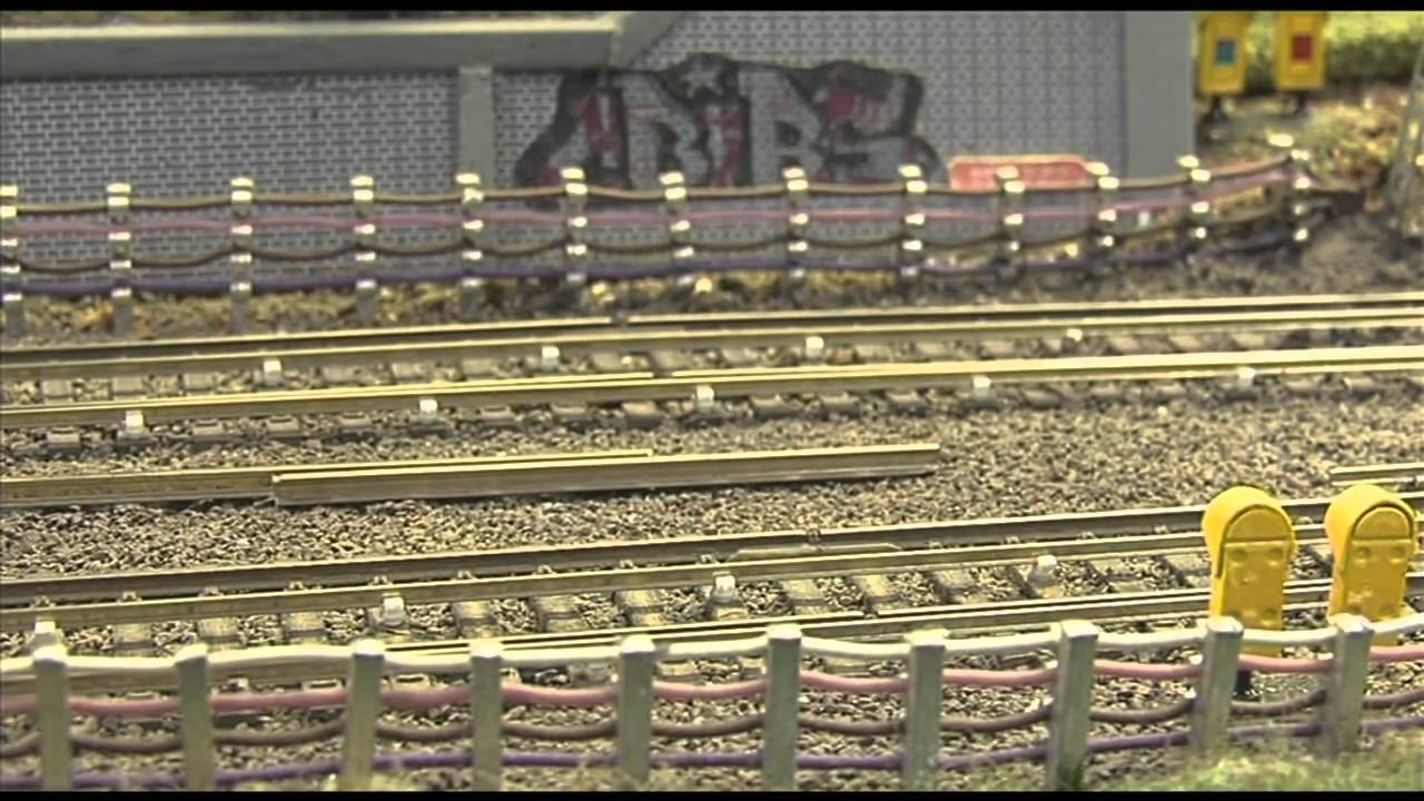 00 Gauge model railway Abbey Road - YouTube
