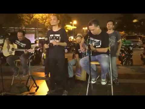 #penarabuskers - Busu Lestari nyanyikan lagu Yantzen - insan. Muka ...