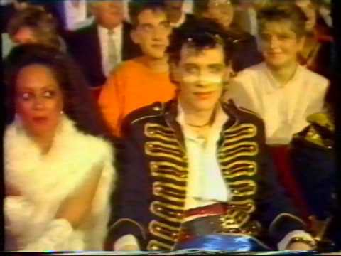 keith preddie on Terry Wogan as Michael Jackson 1988 - YouTube