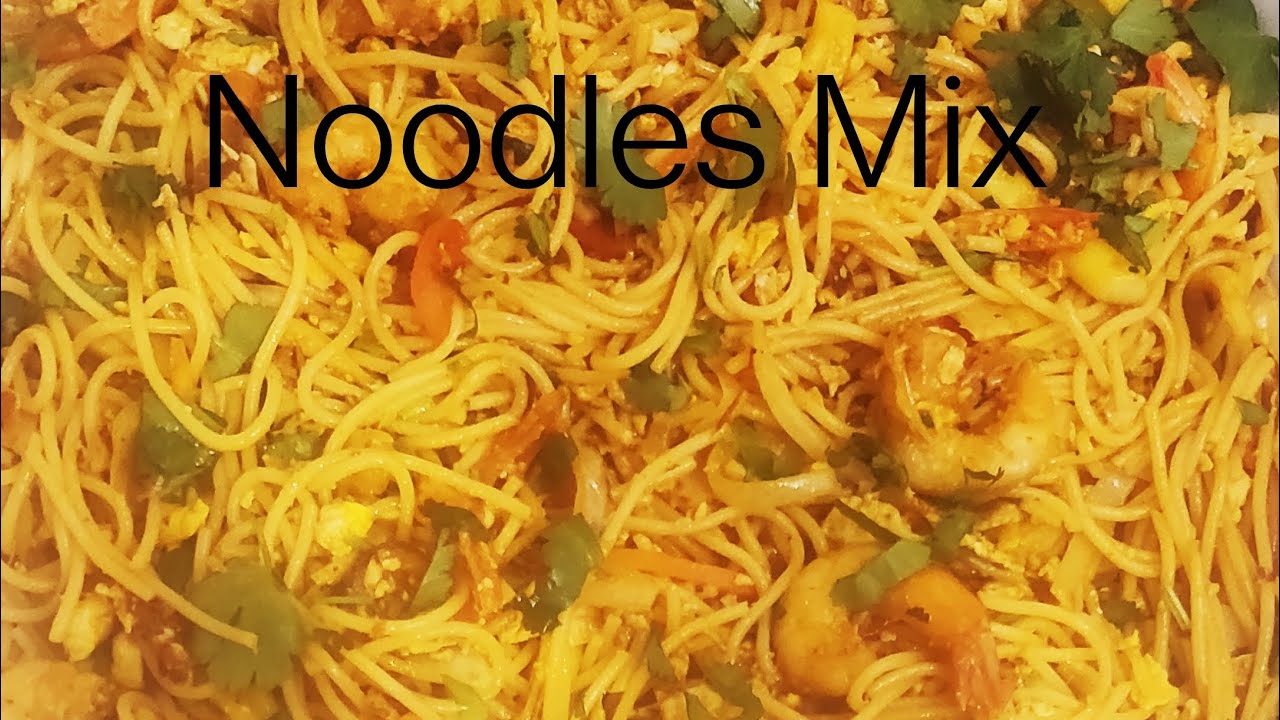 Noodles Mix 👌🏽 Royal chilli #paris #food #esplanadenewmarket2021 # ...