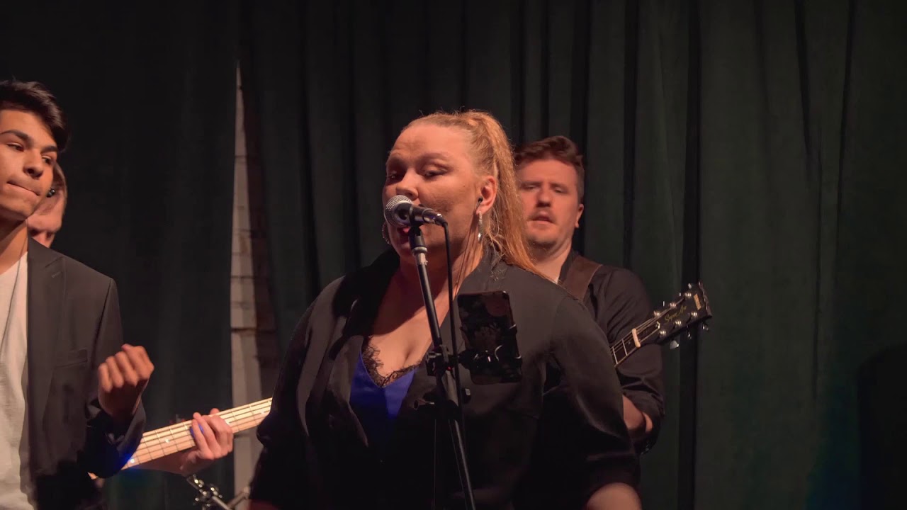 Кавер группа NiNa Band feat Роман Дружинин - Лова Лова Бигуди (Дорн ...