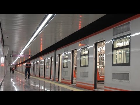 Upgraded metro line reopens in Mexico City - YouTube