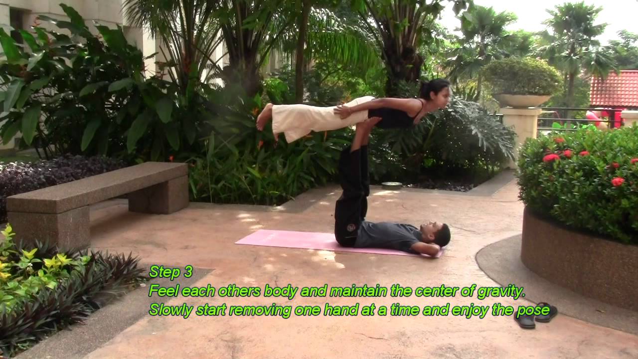 Partner Yoga - The Superman - YouTube
